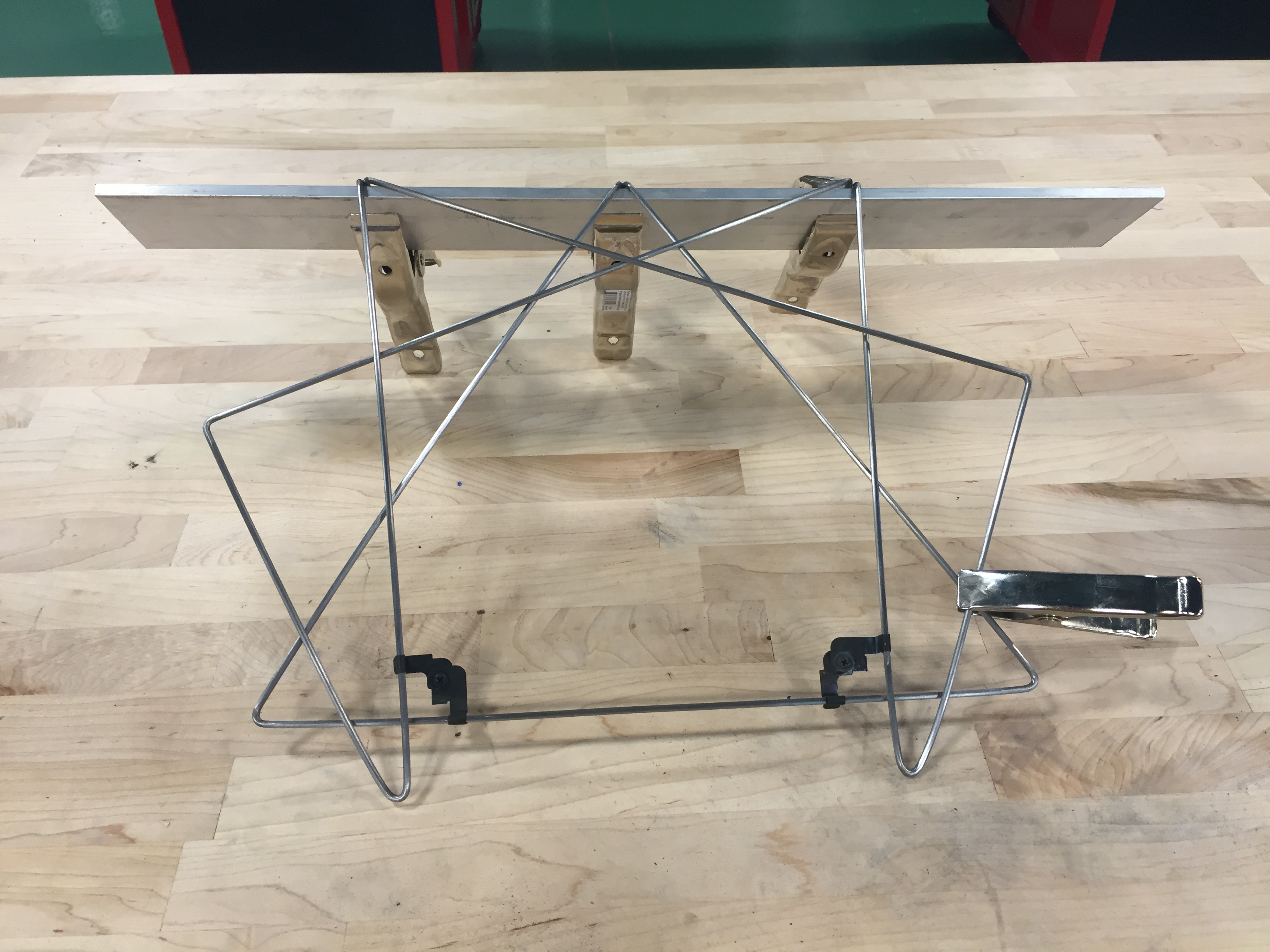 DI-Wire Computer Stand | Tufts Maker Network